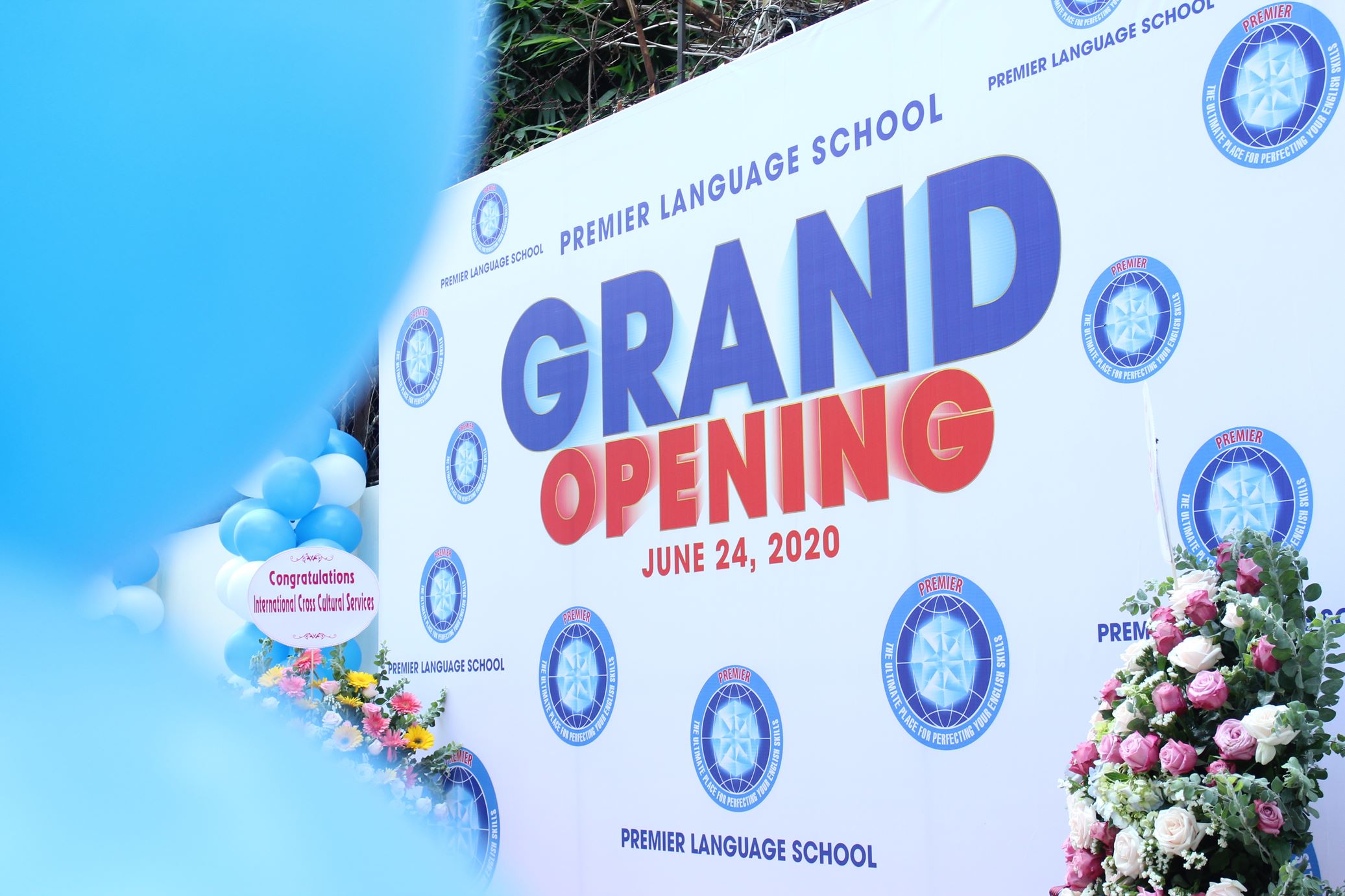 Anh Ngữ Thượng Đỉnh hân hoan sắc màu thương hiệu mới - Premier Language School